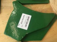 China Professional Inspection VSI Impact Crusher Parts Upper Lower Wear Plate B7150SE B9100SE for sale