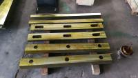 China Customized Jaw Breaker Wedge for C160 200 Jaw Crusher in Ore Mining Production Line for sale