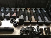 China Forging and Machining GP550 Crusher Screw Hammer Cone Crusher Spare Parts for Ore Mining for sale