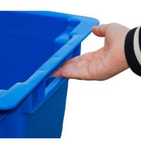 China Nestable HDPE Plastic Storage Boxes 600x400mm Durable Stackable Produce Crate with Handle for sale