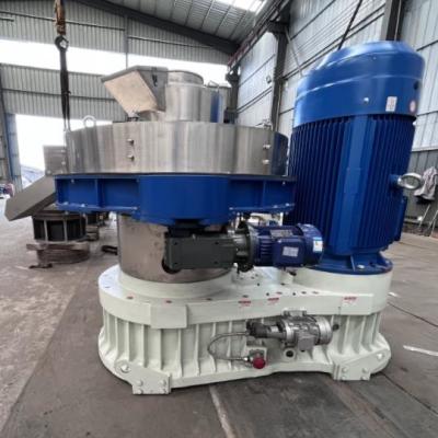 China Grass Wood Pellet Machine Sawdust Pellet Machine XGJ560 1500-2000Kg/H for sale