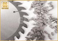 China Gray Sintered Tungsten Carbide Saw Tips Nickel Coated for Wood Cutting 13 g/cm3 90.6 HRA for sale