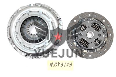 China Ford Focus I Clutch Kit 228x23mm for 2.0L 16V Engine - Compatible with EDDB/EDDC/EDDD/EDDF (1998-2004) for sale