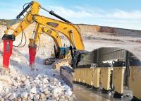 China 65 Ton Excavator Breaker In Box Type Excavator for sale