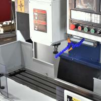 China Fully Automatic Three Axis CNC Vertical Milling Machine 830mm X Axis Travel for sale