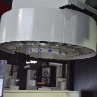 China 500mm Y Axis Travel BT40 CNC Vertical Milling Machine 1500x420mm Work Table for sale