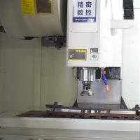 China Industrial 3 Axis Vertical CNC Machine BT40 Spindle Automatic CNC Milling Machine for sale