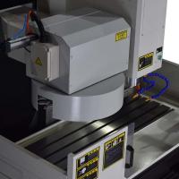 China 3 Axis VMC CNC Vertical Milling Machine BT40 Y Axis Travel 500mm for sale