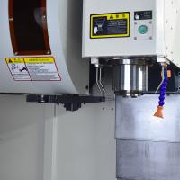 China 900mm X Axis BT40 Spindle Automated Cnc Milling Machine Industrial Metal Working for sale