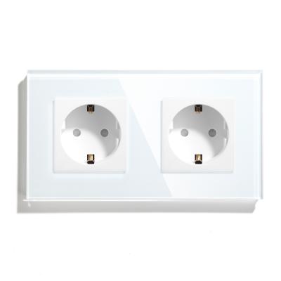 China 2.4 GHz WiFi EU Smart Power Outlet In Wall Works With Amazon Alexa Google Home Requires for sale