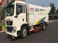 China SINOTRUK HOWO 4X2 Road Sweeper Truck 2 Axles For Cleaning Highways / Urban Roads for sale