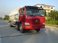 China HOWO 6 Wheel Cement Carrying Trucks , 4x2 10m3 Bulk Tank Truck High Safety / Reliability for sale