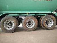 China 60000 Liters Tanker Truck Trailer Tri Axle Propane LPG Gas Tank Semi Trailer 30 Tons for sale