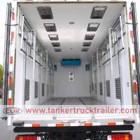 China Sinotruk HOWO 6.8 Meters 4x2 Poultry Hatchery Chick Transport Truck for sale