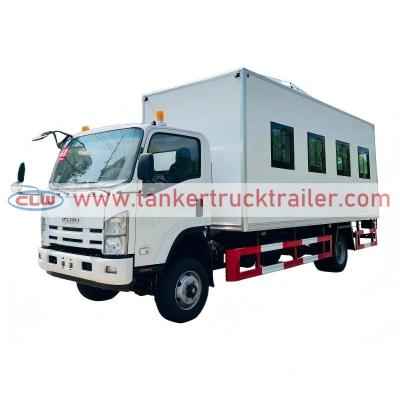 China ISUZU 4X4 30 Seats Large Capacity Passenger Bus for Public Transit for sale