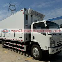 China Japan Brand ISUZU 6 Meters 4x2 Day-Old Chick Carrier for Livestock Farm for sale