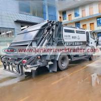 China Dongfeng 4x2 10 cbm Municipal Garbage Compactor Truck with Bin Lifter for sale