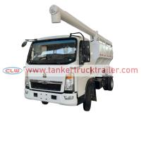 China Small Sinotruk HOWO 4x2 2 tons 4CBM Bulk Tanker Feed Truck for Feed Mill for sale