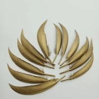 China 20-25 Cm Gold Dyed Turkey Feathers Quill Perfect For Festival Decoration for sale