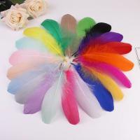 China 4-6 Inch Dyed Pattern Goose Nagoire Carnival Feathers With Opp Bag Packing for sale