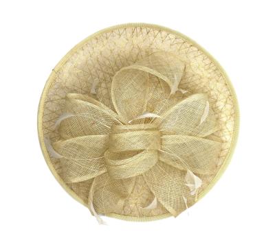 China Sinamay Feather Fascinator The Perfect Addition to Your Party Decoration for sale