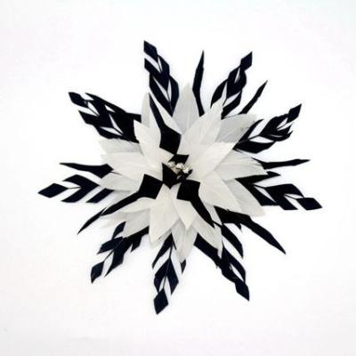 China Goose Feather Flower Mount with Dyed Pattern and Wire Accessory within Your Budget for sale