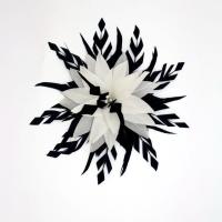 China Goose Feather Flower Mount with Dyed Pattern and Wire Accessory within Your Budget for sale