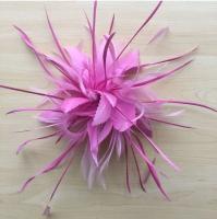 China 15*15 cm Goose Feather Flower Mount Wire Accessory for Professional Presentation for sale