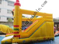 China Tong Huan 5x5m Inflatable Bounce Castle Jumping Castle 0.55mm PVC Tarpaulin 8+ Person CE Certified Blower for sale