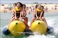China Inflatable Water Banana Boat PVC 2-6 Person Custom Size Durable Flying Fish Towable Tube for sale