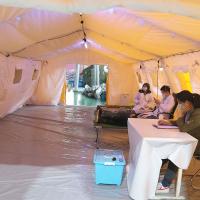 China Outdoor Waterproof Inflatable Double Layer Square Medical Isolation Tent 10x5x3m Custom Sizes for sale