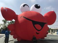 China Custom Inflatable Cartoon Crab Model 3m to 10m PVC Advertising Animal for Kids Fun for sale