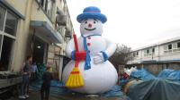 China Customized Outdoor Christmas Inflatable Snowman 4x4x6m for Holiday Decorations for sale