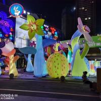 China Custom PVC Inflatable Shiny Flower Model with Lights for Events Advertising Festival 2m-6m for sale