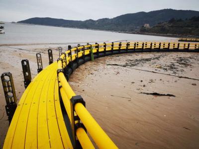 China HDPE Aquaculture Floating Fish Cage 160m Circumference Leisure Fishing Platform for sale