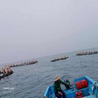 China HDPE Fish Cage Floating Platform Integrated Molding Seamless Frame 80m-300m Circumference Anti Aging Impact Resistant for sale