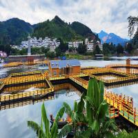 China Floating Water Leisure Platform Scenic Water View Floating Deck for sale