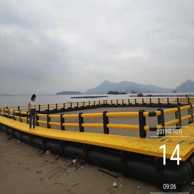 China HDPE Anti Slip Floating Activity Platform 80m-300m Circumference for Water Entertainment for sale