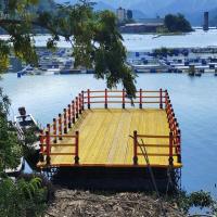 China HDPE Wave Resistant Floating Water Platform 80m-300m Circumference for Resort & Water Villa for sale