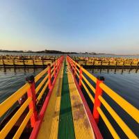 China HDPE Floating Platform Walkway 80m-300m Circumference Anti-Slip Outdoor Water Sightseeing for sale