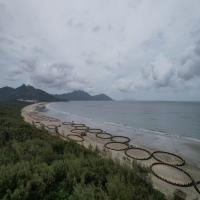 China HDPE Circular Floating Fish Cage Complete Set 80m-300m Circumference for Freshwater Aquaculture for sale