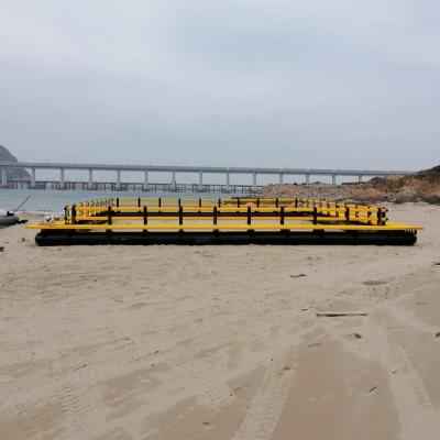 China HDPE Square Floating Fish Cage 4m x 4m for Freshwater Tilapia Crucian Farming with 200mm Pipe for sale