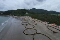 China Custom PE Aquaculture Fish Cages 50m Circumference Anti-Wave Design for Global Delivery for sale