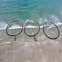 China Thickened Anti-wave HDPE Circular Offshore Fish Cage 80m-300m Circumference Double Layer Net Marine Aquaculture for sale