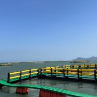 China Modular Split-Type Aquaculture Cage with Walkway for Step-by-Step Farm Expansion for sale