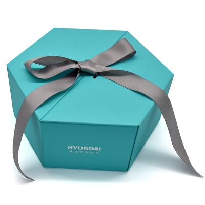 China Unique Shape Packing Box Fashion Desigh Irregular Box For Jewelry Luxury Makeup Sets Box for sale