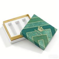 China Luxury Perfume Packaging Box with Gold Foil Stamping and Rigid Construction for Customizable Logo Printing for sale