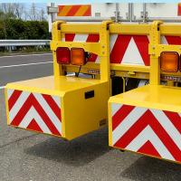 China Energy Absorbing Barrier Mobile Barrier Truck For Roadside Safety for sale