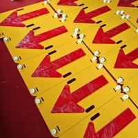 China Manual Control LED Arrow Board Portable Traffic Signs for sale