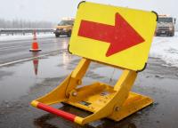 China Powder Coated Vehicle Barricade with Bending & Welding Technology for Lightweight & Portable Traffic Control for sale